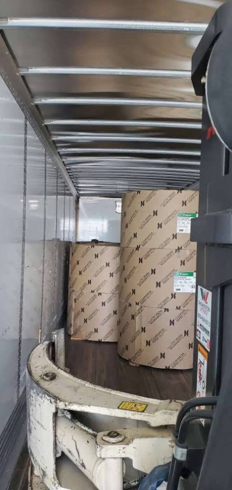 2020-08-02: Cross-Loading 50,000LBS of Paper Rolls